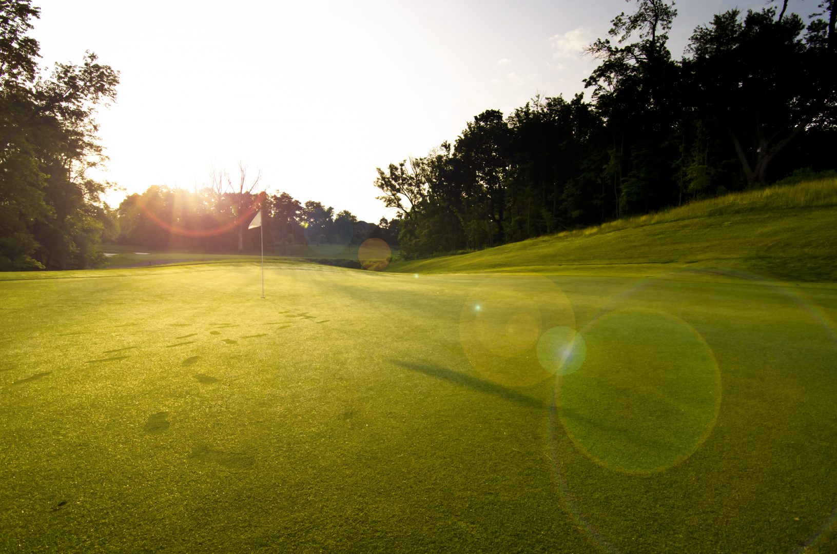 Sally Creek Golf – A Public Golf Course with a Private Atmosphere